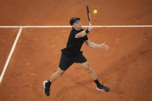 Roland Garros Sinner debutta tra caldo record e allerta meteo - Metro