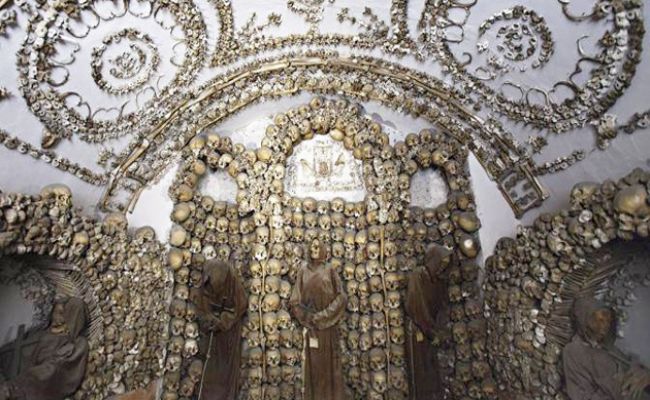 Museo e cripta dei cappuccini a Roma: il fascino delle ossa